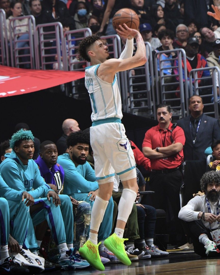 Puma LaMelo Ball MB.02 Nickelodeon Slime, Men's Fashion, Footwear ...