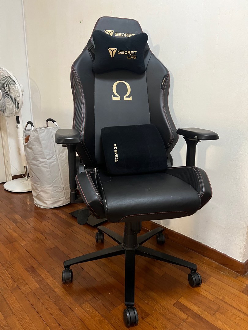 Secret Lab Omega Gaming Chair, Furniture & Home Living, Furniture ...