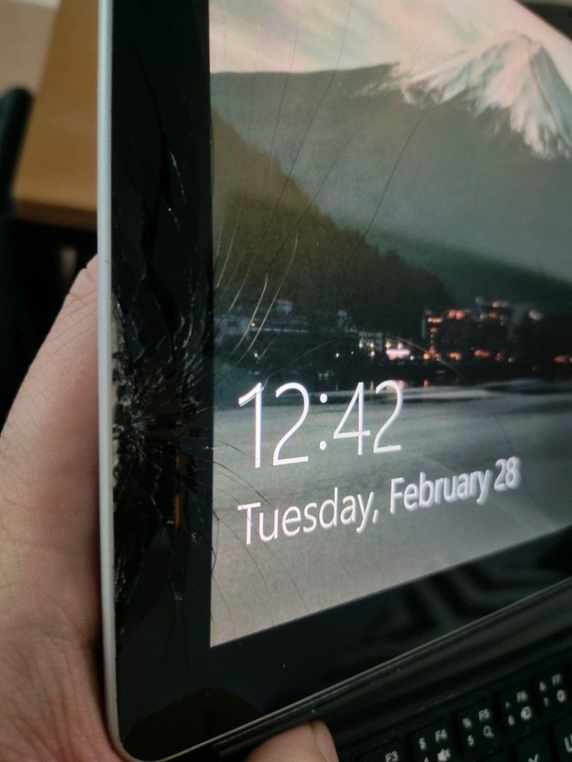 (cracked screen) Surface go 1 model 1824 8 gb ram 128 gb memory, Mobile ...