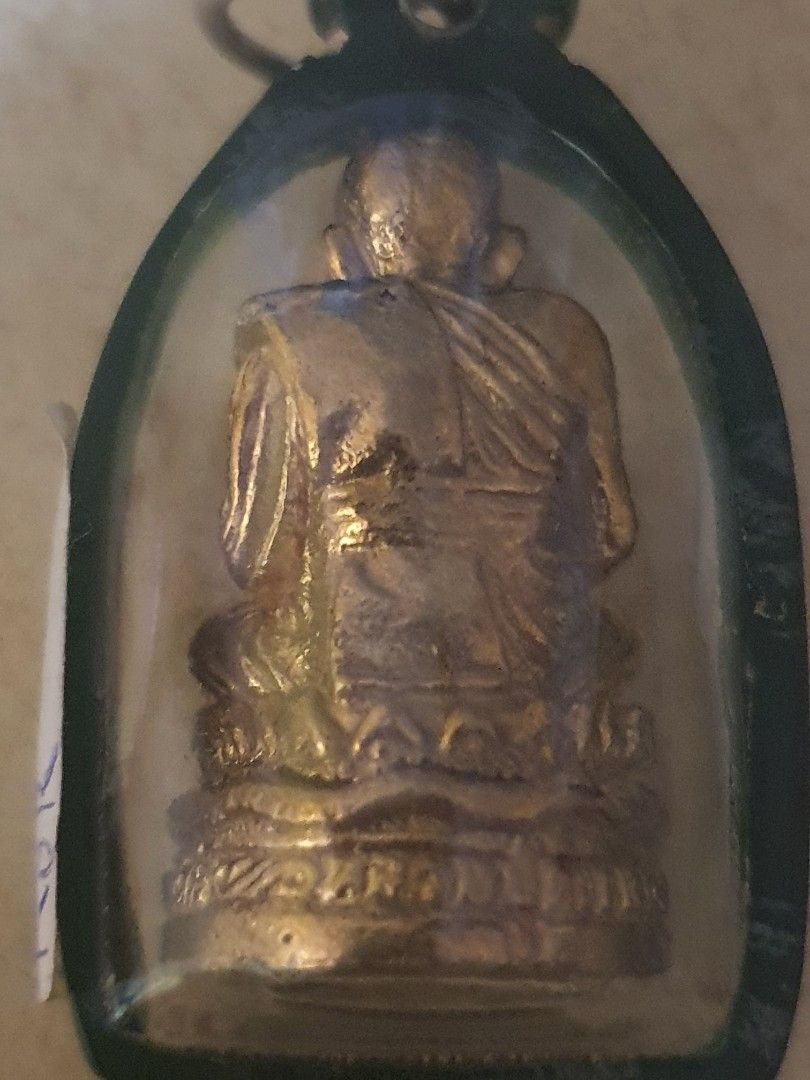 Thai Amulet LP Thuad Amulet, Hobbies & Toys, Memorabilia & Collectibles ...