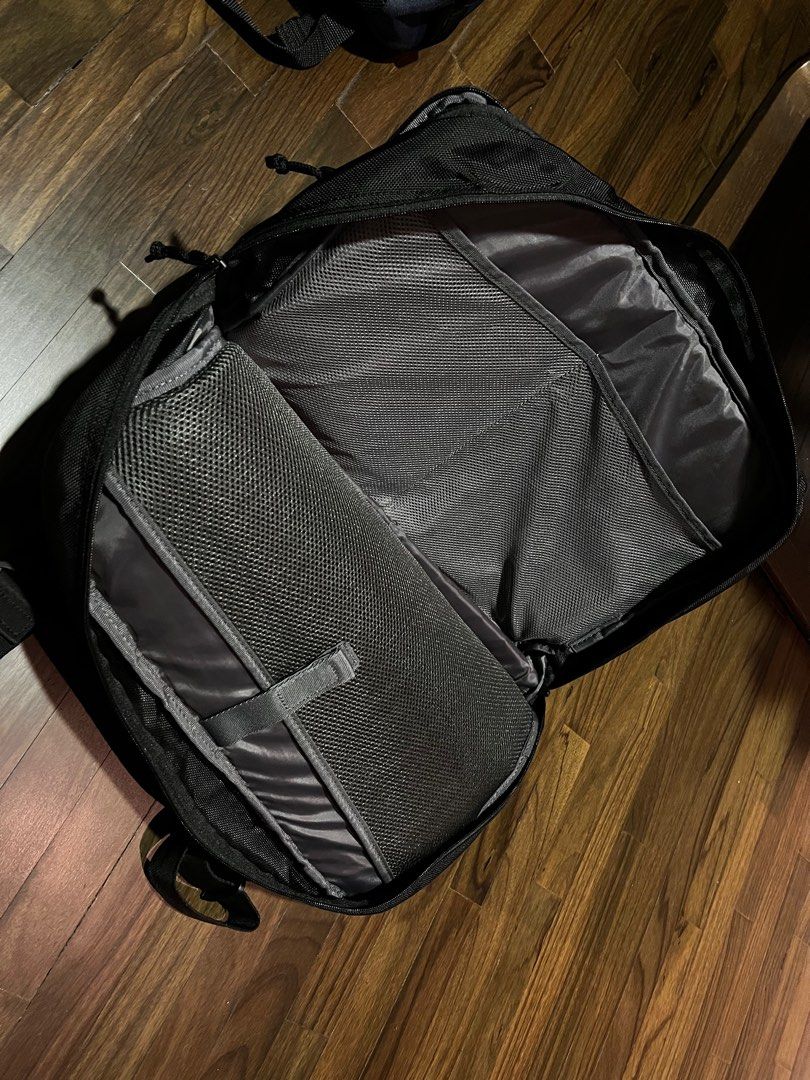 Uniqlo 3 way briefcase sling, Men's Fashion, Bags, Briefcases on Carousell