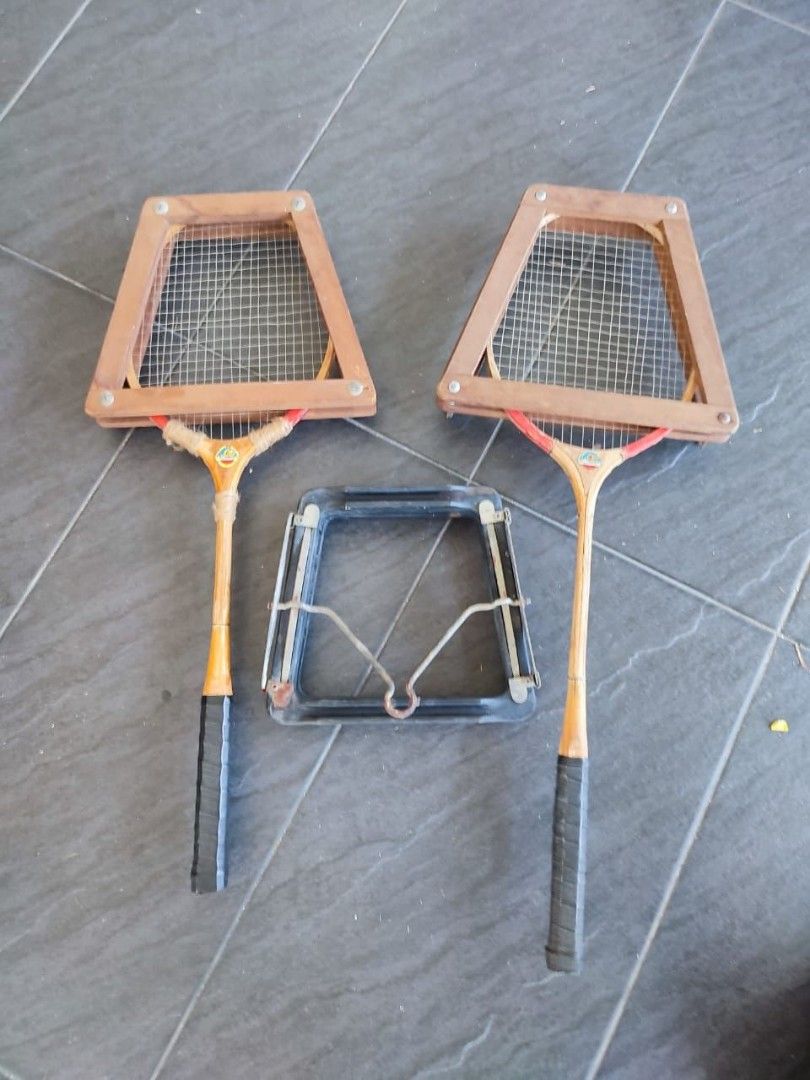 Vintage Wooden Racquet Raket Kayu Badminton Rare yonex, Hobbies & Toys ...