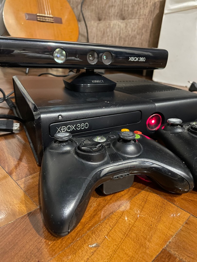 Xbox 360 + Kinect + free games! + controllers, Video Gaming, Video Game ...