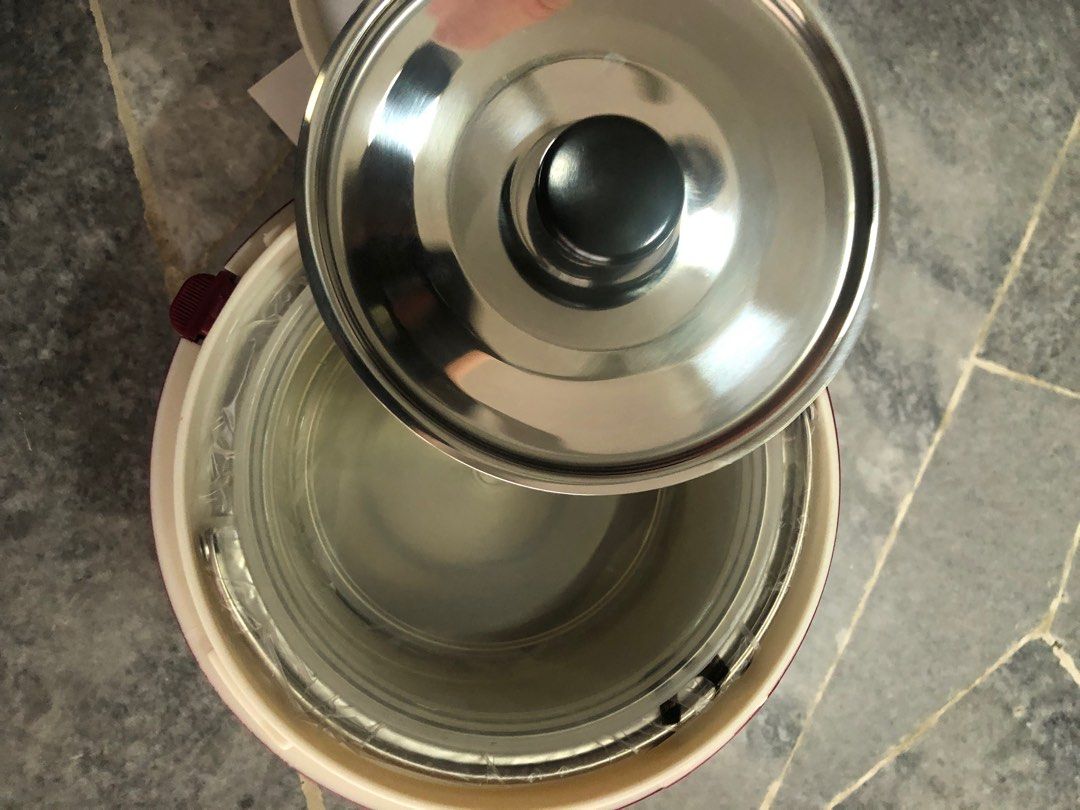 York Johnson Controls thermal pot 1.5L, TV & Home Appliances, Kitchen ...