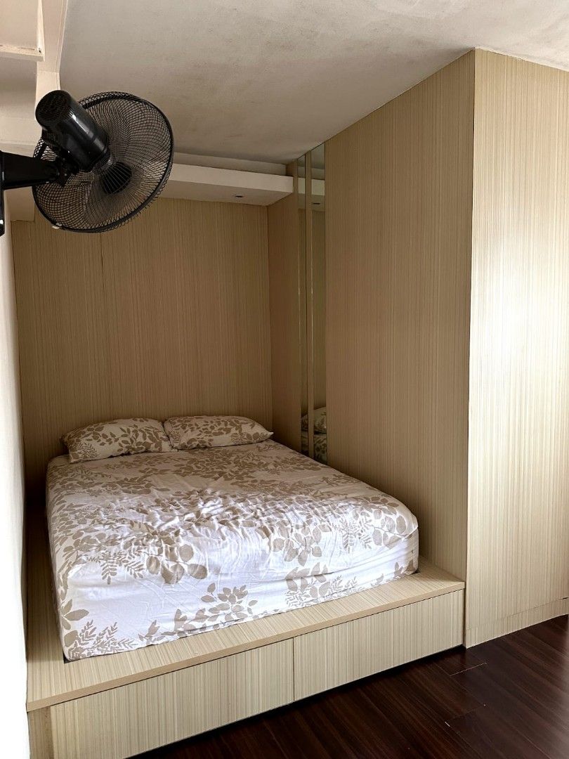 Master bedroom in HDB at 601 Bedok Reservoir Road Eunos Rainbow ...