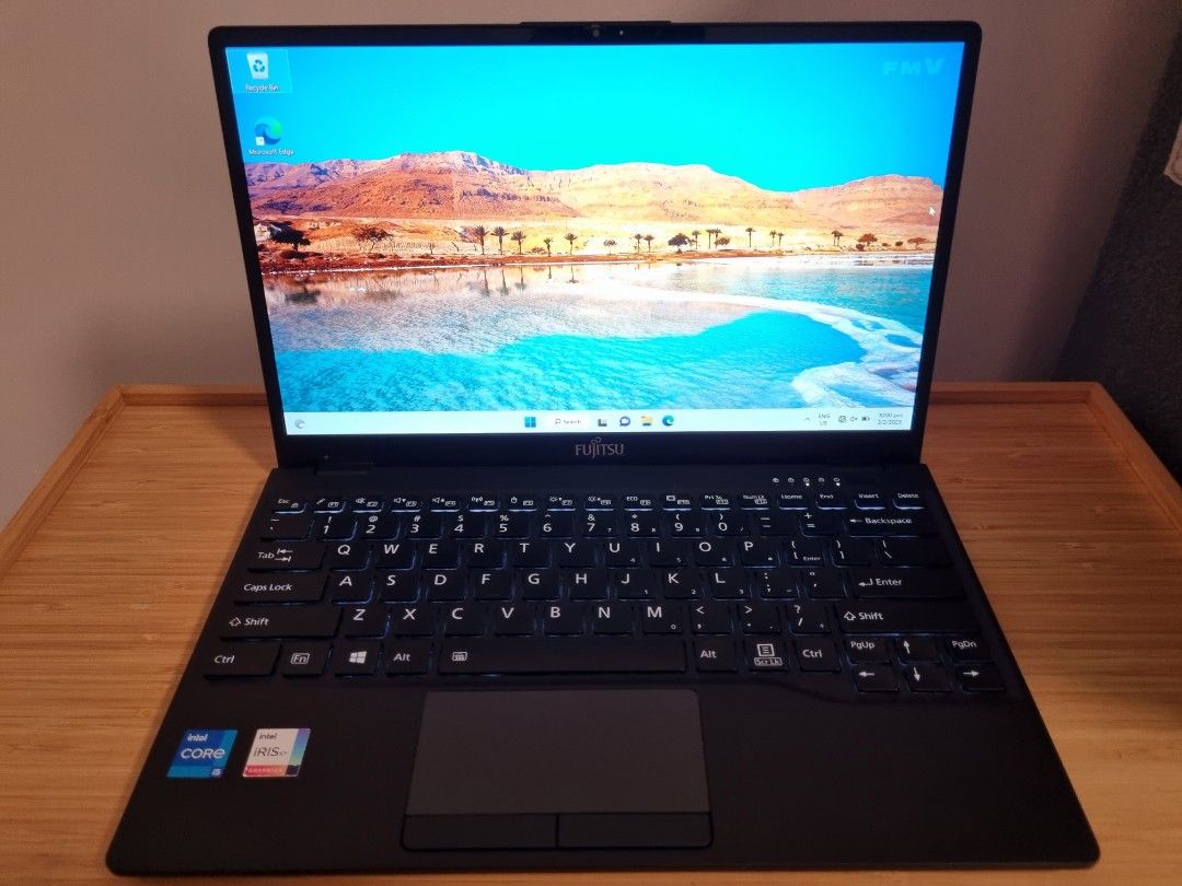 World's Lightest Laptop (717g only!) Fujitsu UH-X, Computers & Tech ...