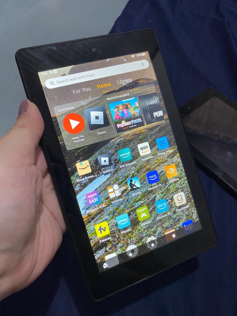 Amazon tablet, Mobile Phones & Gadgets, Tablets, Android on Carousell