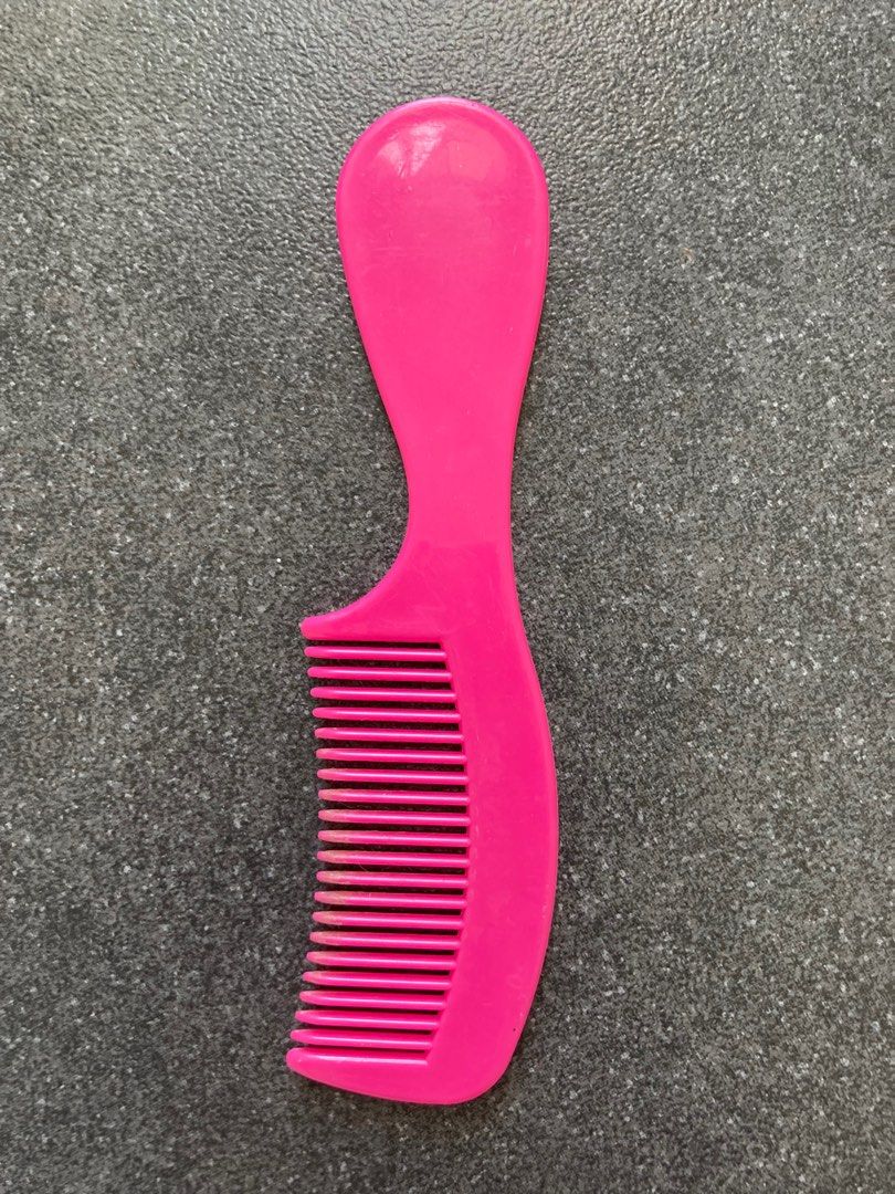 BARBIE comb, Babies & Kids, Babies & Kids Fashion on Carousell
