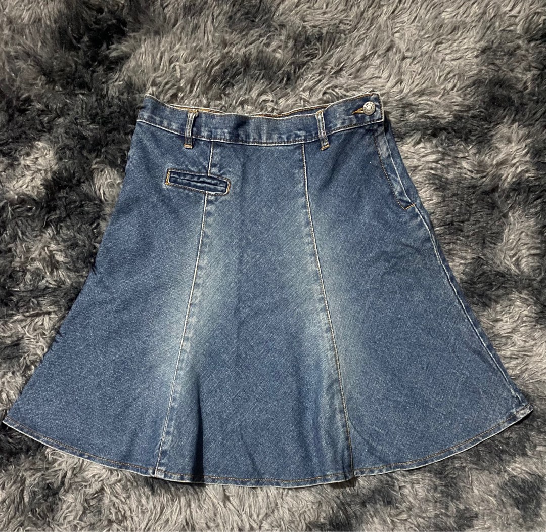 Basic Denim skirt, Women's Fashion, Bottoms, Skirts on Carousell