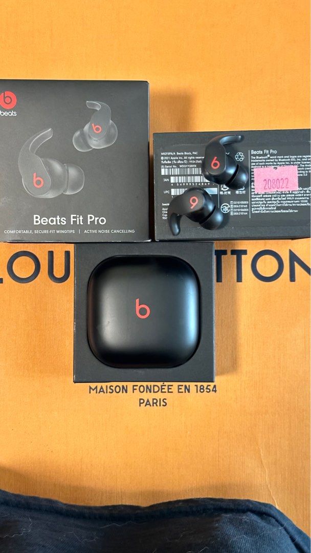 BEATS FIT PRO BLACK, Audio, Earphones on Carousell