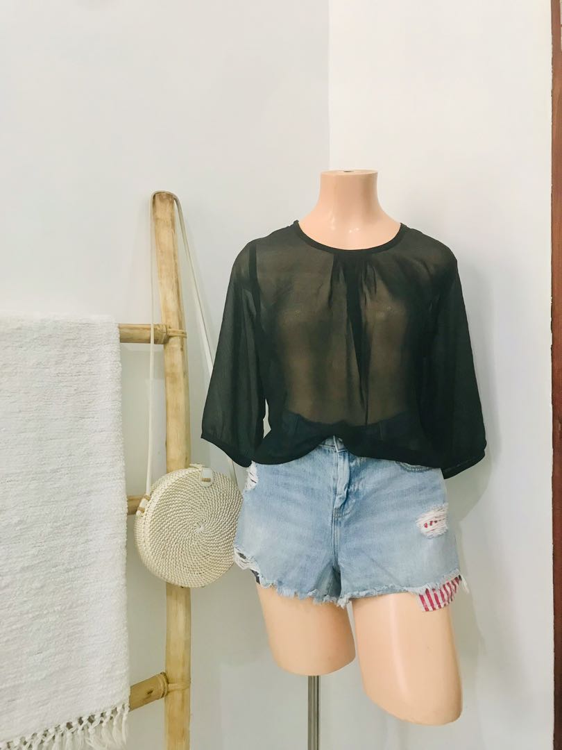 Black Topper, Women's Fashion, Tops, Others Tops on Carousell