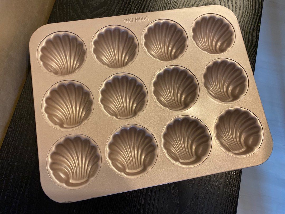 Chefmade SeaShell Madeleine Pan, Furniture & Home Living, Kitchenware ...