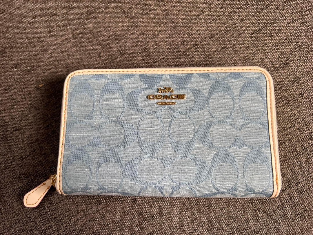 Coach CA733 Medium Id Zip Wallet Signature Denim Chambray&Leather Denim ...