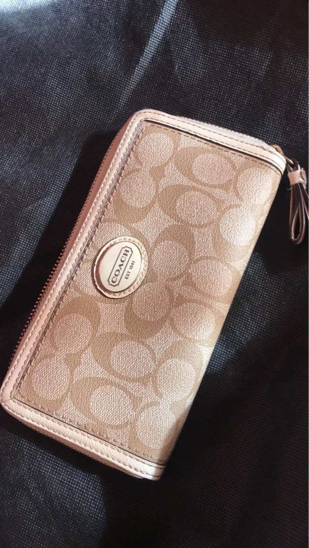 Coach Long Wallet, Luxury, Bags & Wallets on Carousell