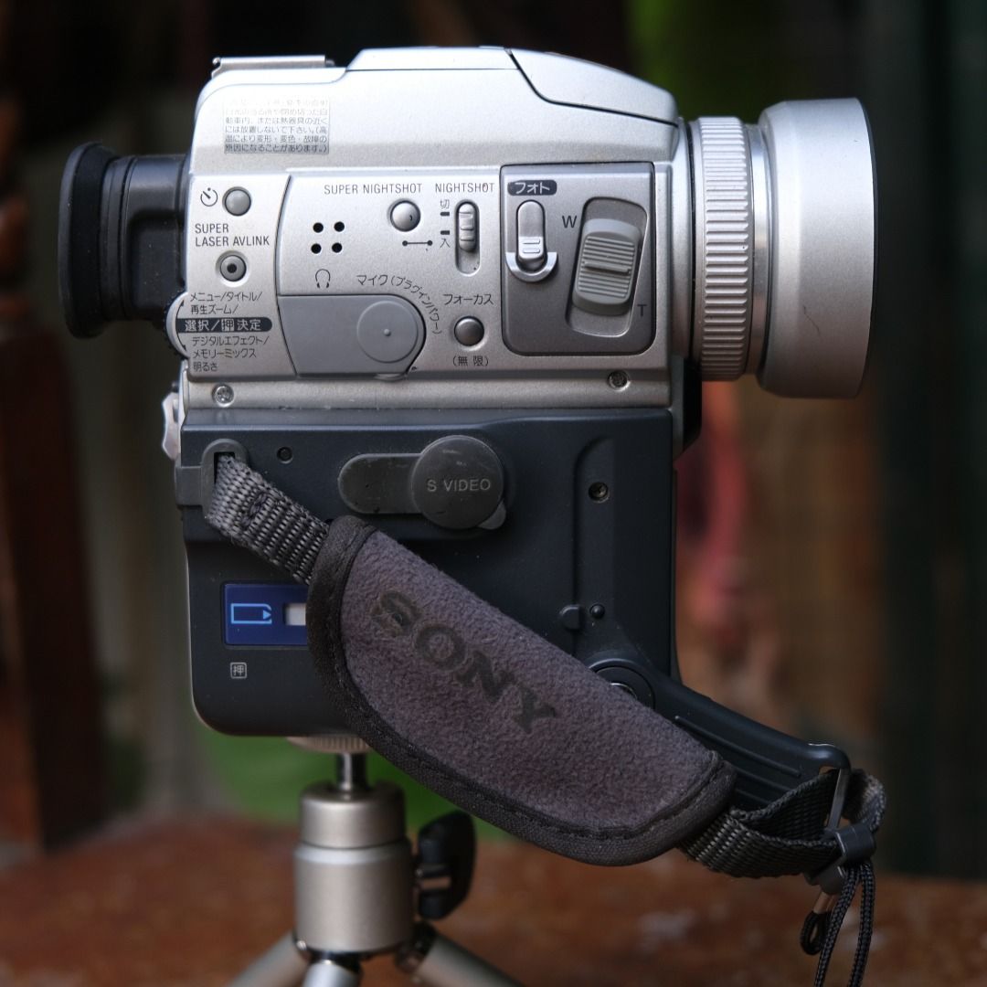 DCR-PC110, Photography, Cameras on Carousell