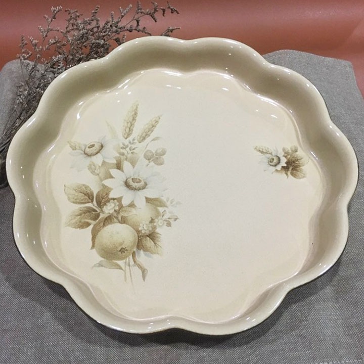 Denby Fluted Pie Plate 10", Furniture & Home Living, Kitchenware ...