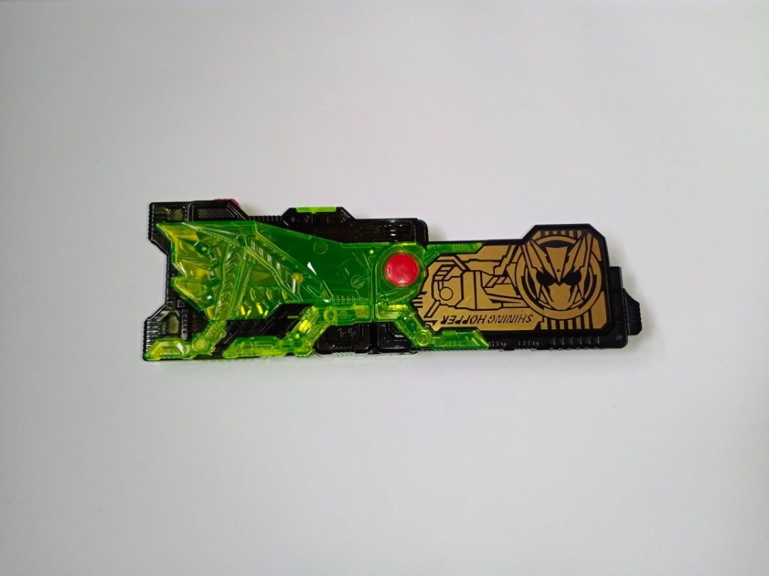 DX Kamen Rider Zero One Shining Hopper Progrise Key, Hobbies & Toys ...