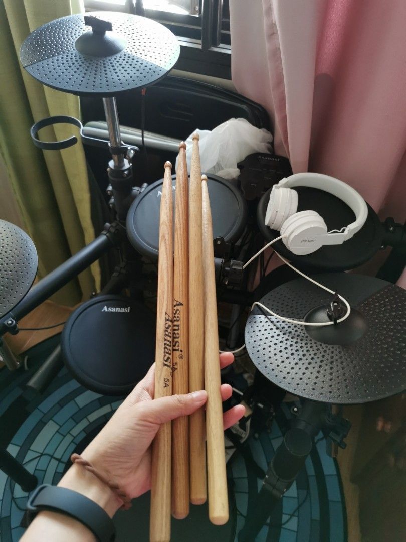 Quiet Electronic Drum Set, Hobbies & Toys, Music & Media, Musical ...