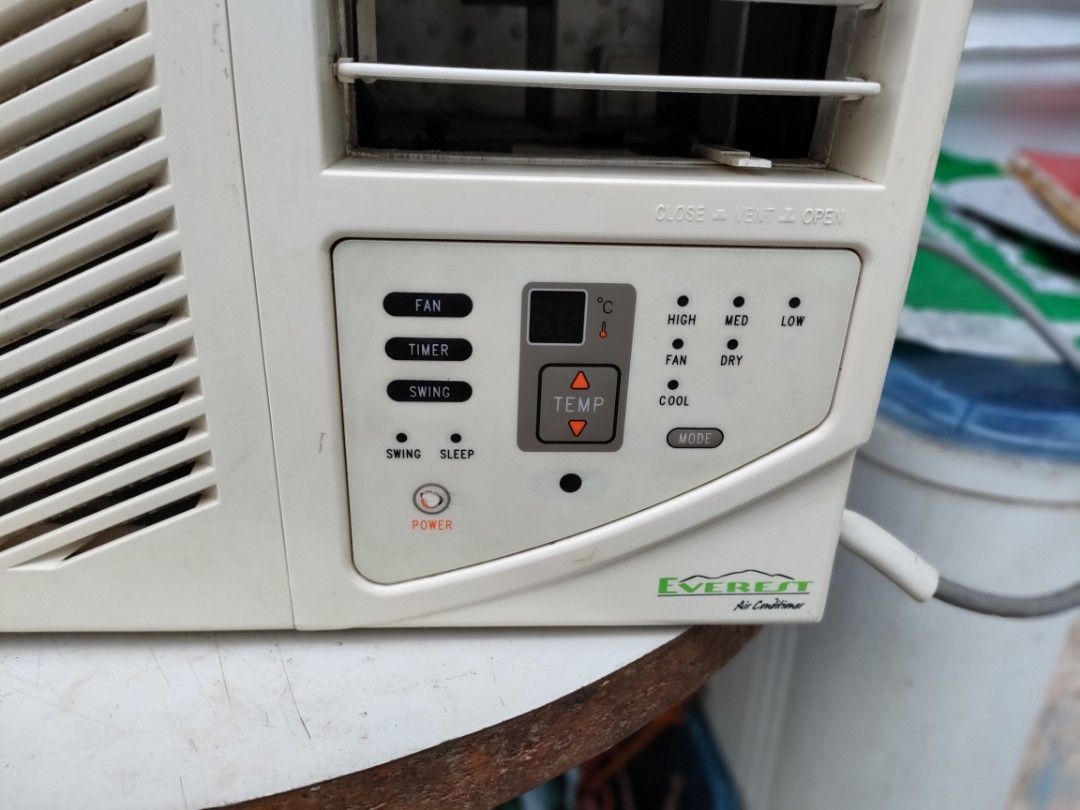 Everest Aircon 1.5HP, TV & Home Appliances, Air Conditioning and ...