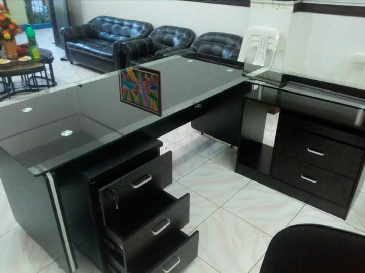 Executive office table / glass top office table / office furniture ...