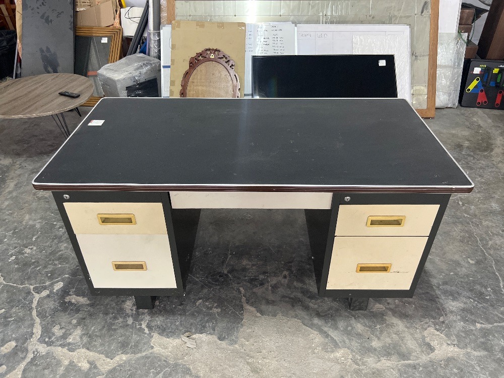 (F20035419) Black Wooden Working Table With 4 Drawers / Meja Kerja Kayu ...