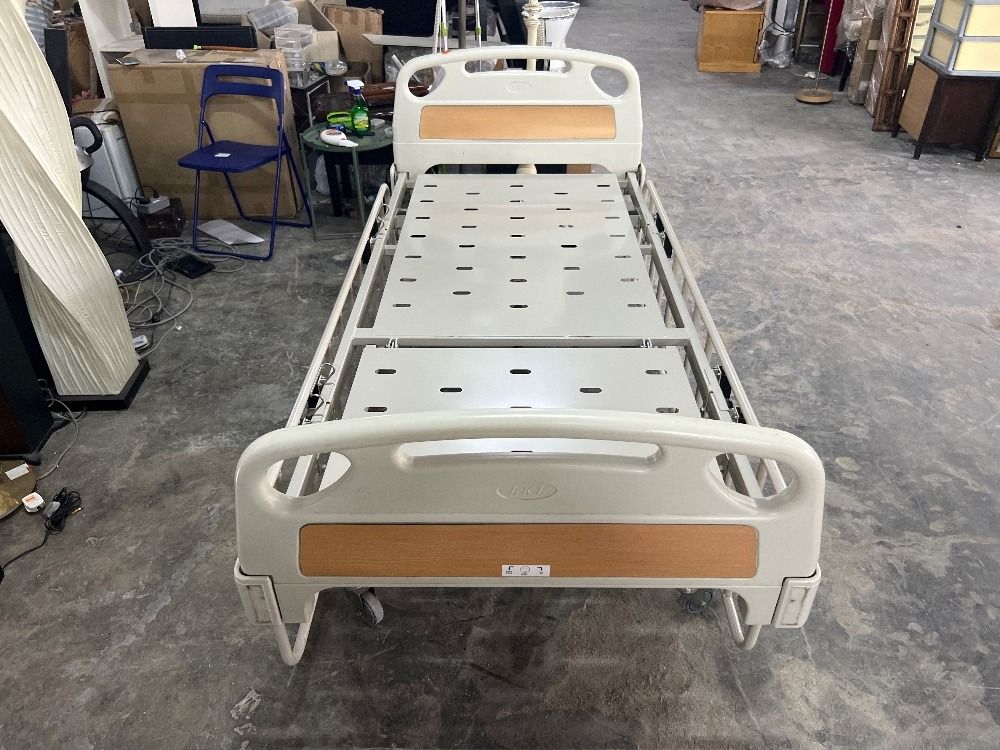 (F20043016) Hospital Reclinable Bed, Furniture & Home Living, Furniture ...