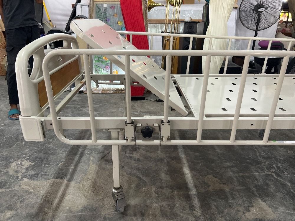 (F20043016) Hospital Reclinable Bed, Furniture & Home Living, Furniture ...