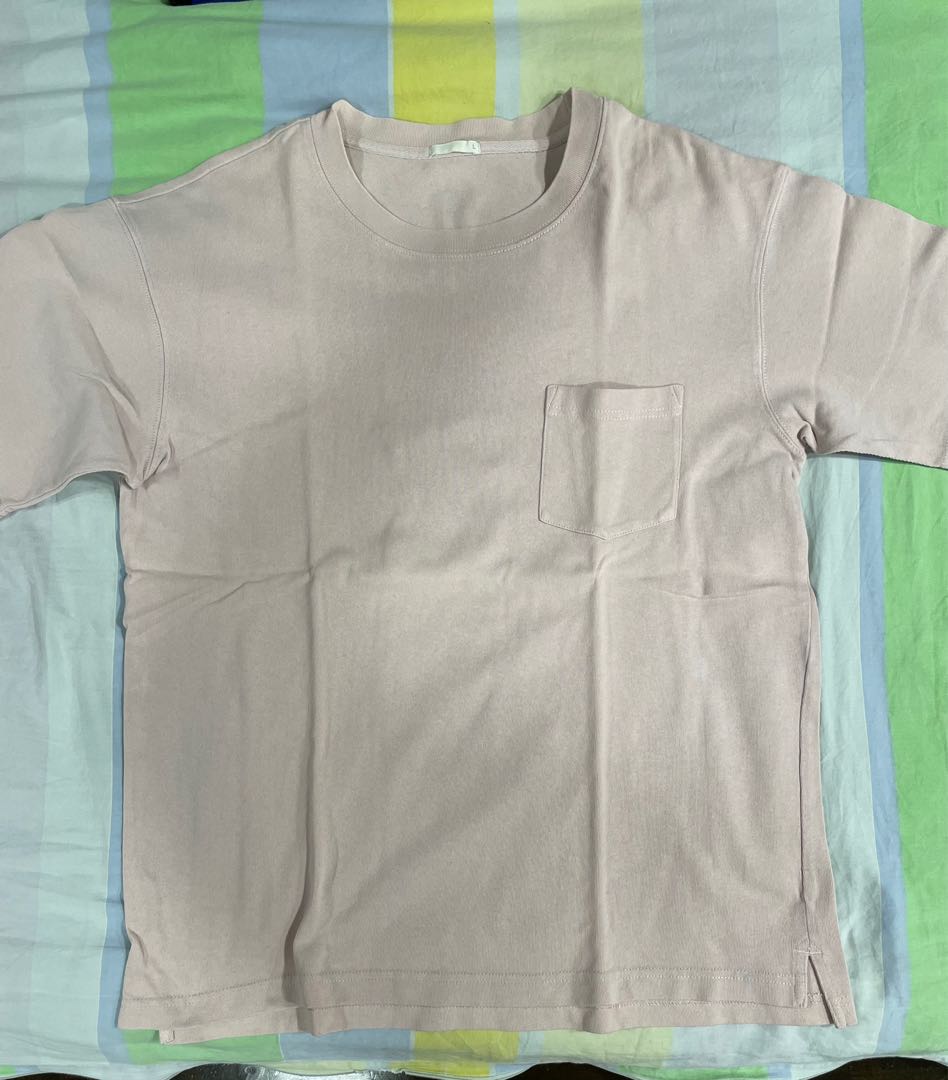 Gu Tee, Men's Fashion, Tops & Sets, Tshirts & Polo Shirts on Carousell