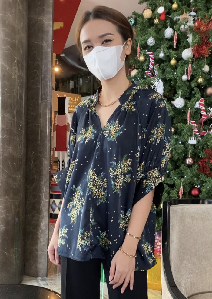 Hakana clothing Kelly top, Women's Fashion, Tops, Blouses on Carousell