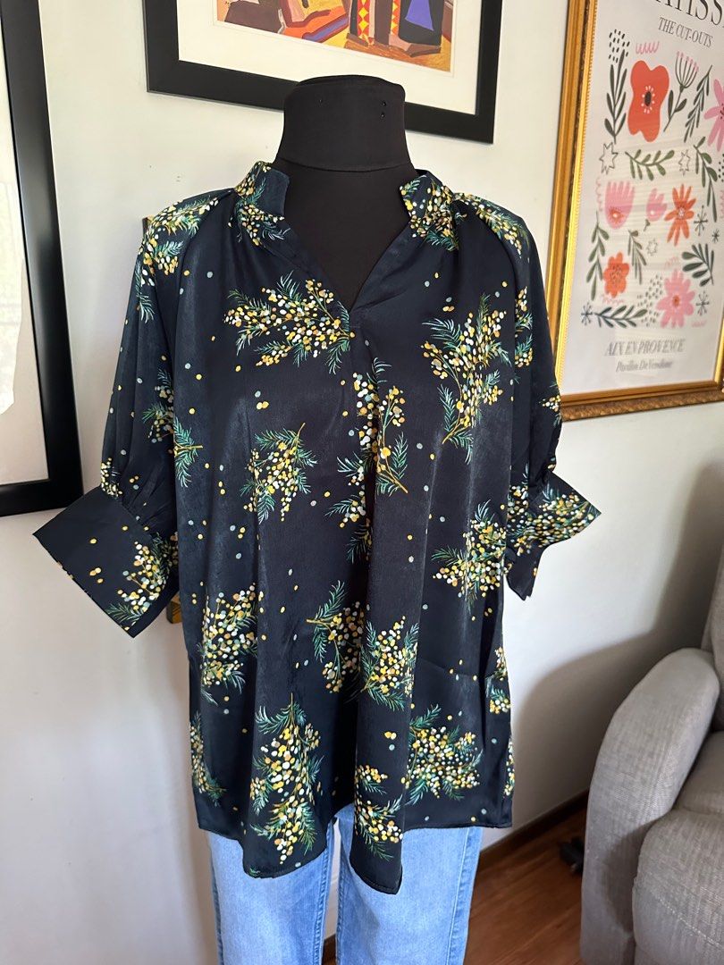 Hakana clothing Kelly top, Women's Fashion, Tops, Blouses on Carousell