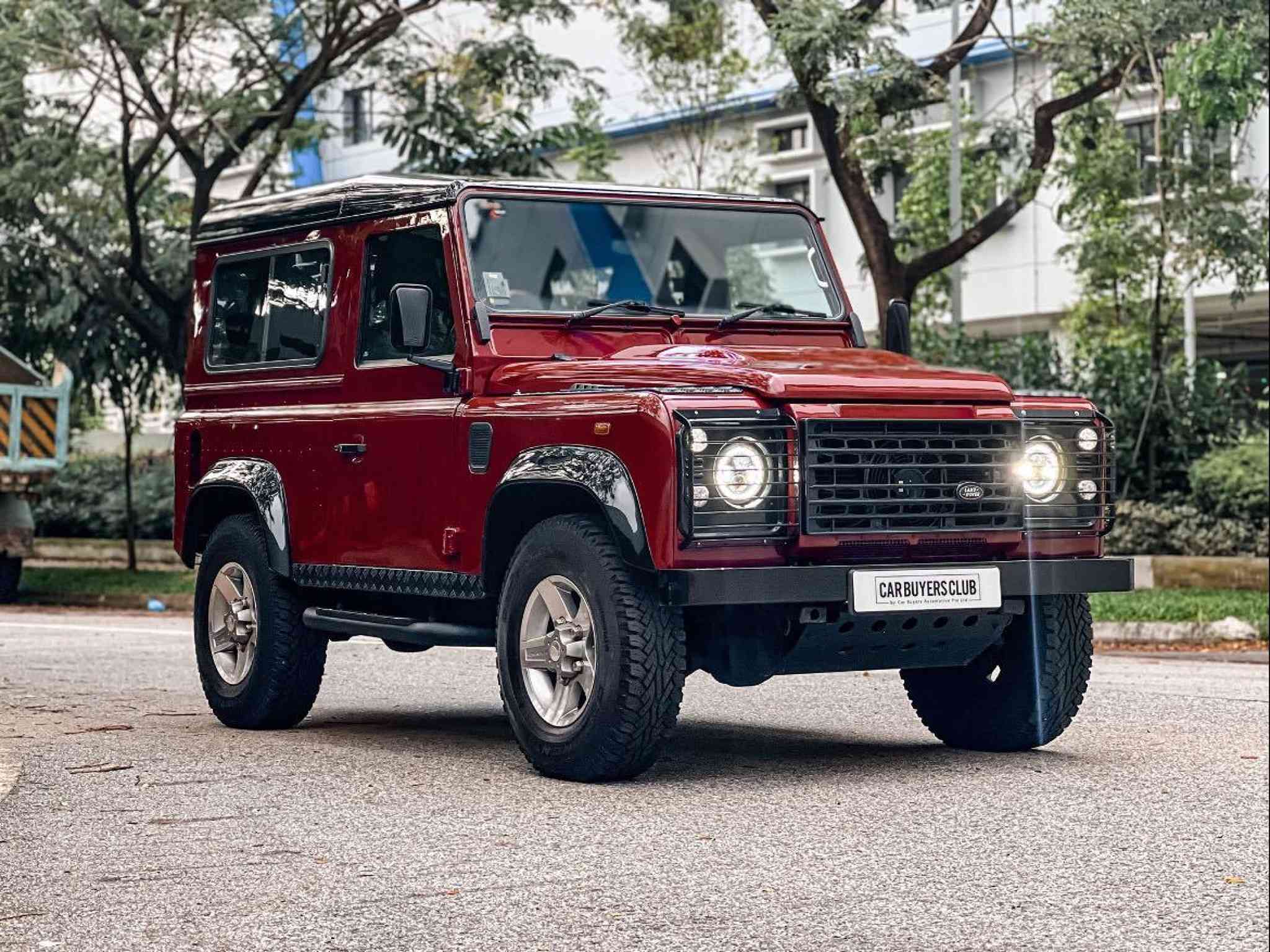Land Rover Defender 90 Diesel 2.4 Hardtop (M), Cars, Commercial ...