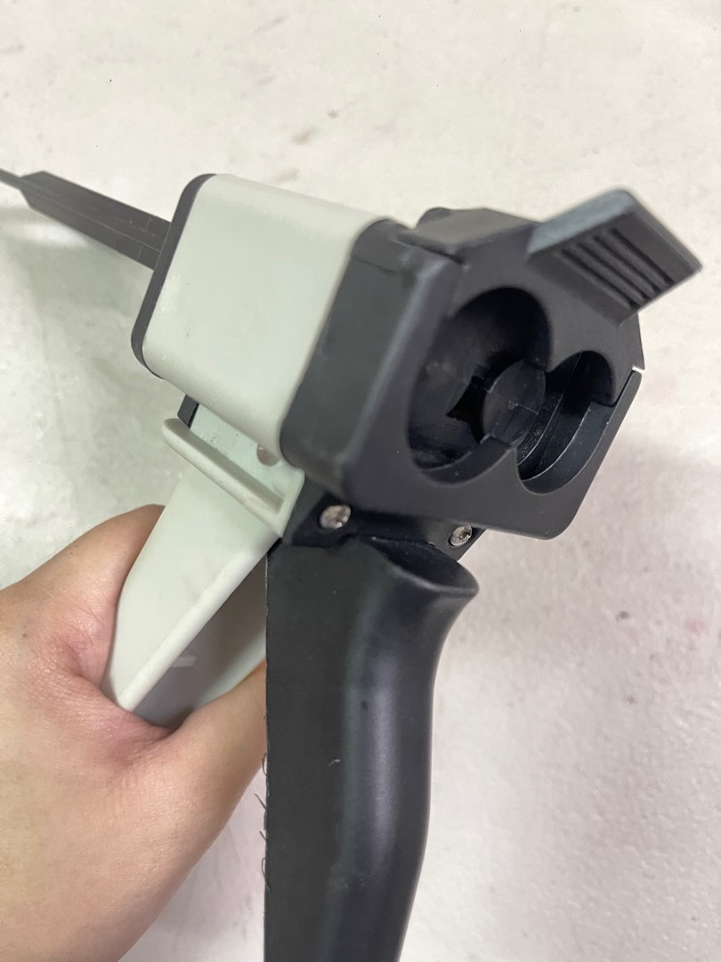 Light Body Dispensing Gun, Hobbies & Toys, Stationary & Craft, Craft ...