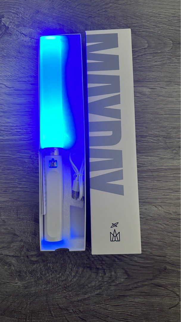 Mayday 2023 light stick, Hobbies & Toys, Memorabilia & Collectibles, K ...