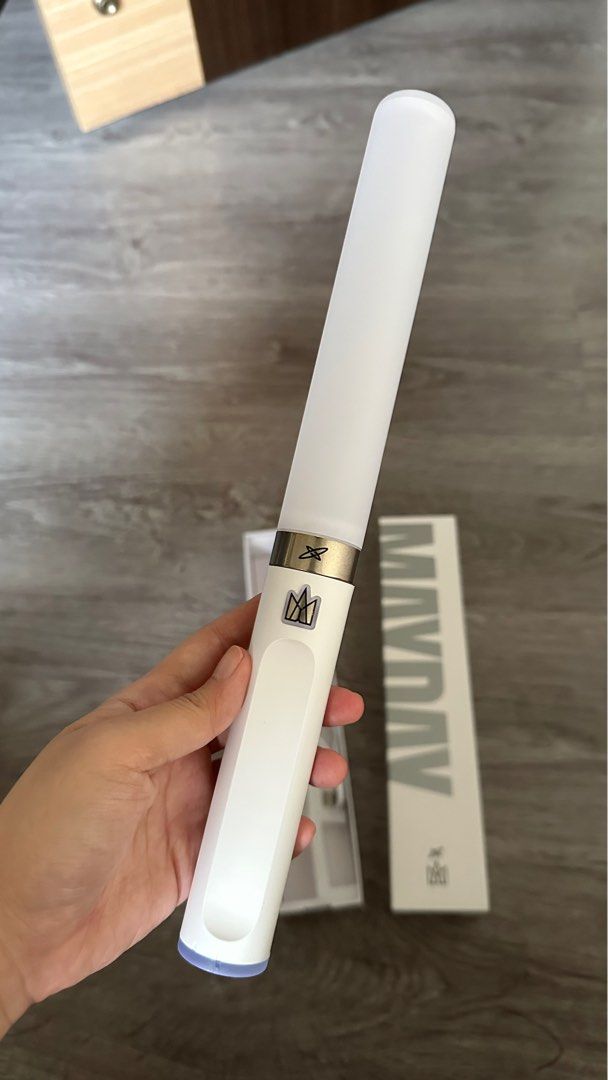Mayday 2023 light stick, Hobbies & Toys, Memorabilia & Collectibles, K ...