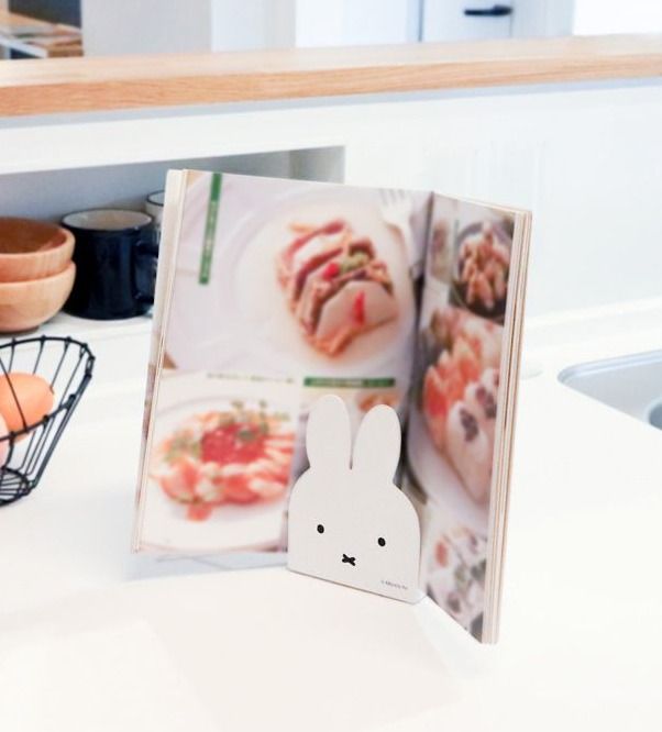 Miffy Stand, 預購 - Carousell