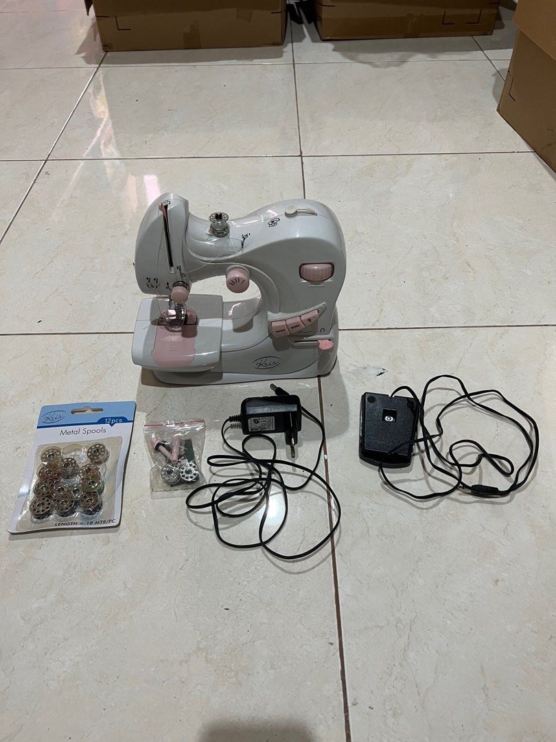 Mini Portable Sewing Machine (LENGKAP), Desain & Kerajinan Tangan ...