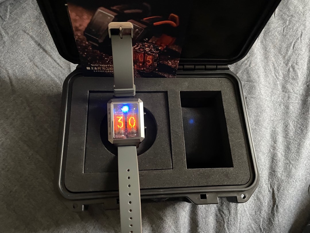 Nixie Tube Watch (Nyx Brand), Men's Fashion, Watches & Accessories ...