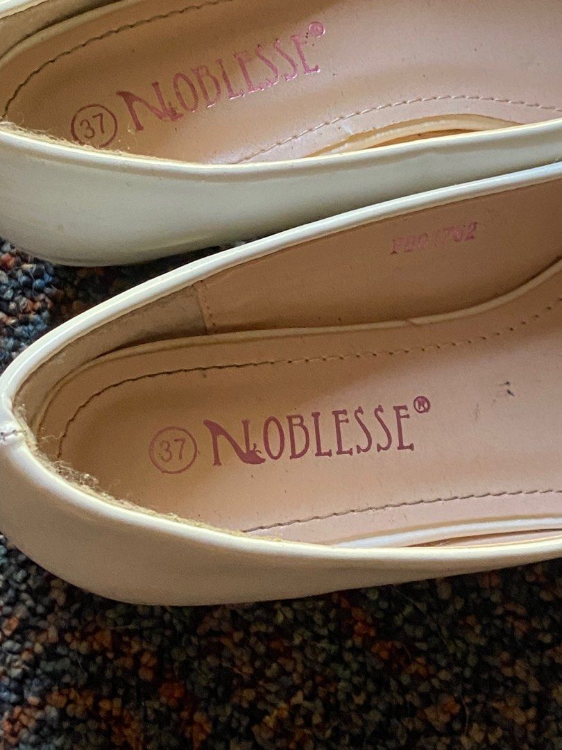 Noblesse sandals, Women's Fashion, Footwear, Sandals on Carousell
