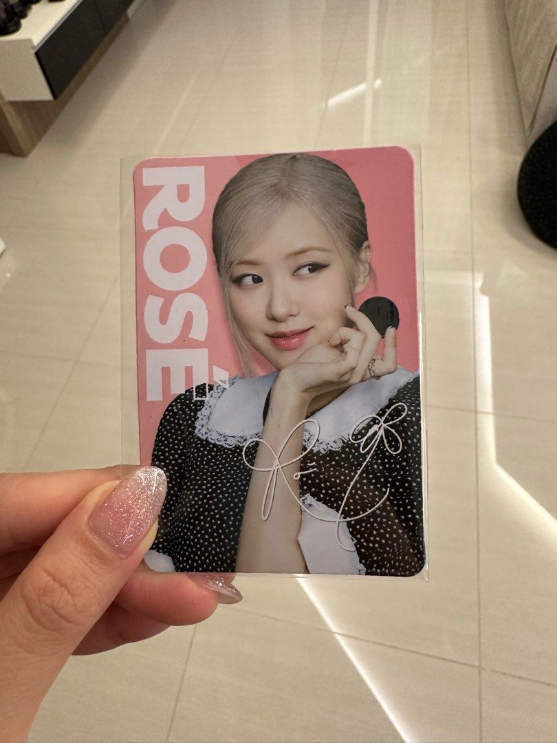 Oreo BlackPink Collectible Card - Rose - with free card sleeve, Hobbies ...