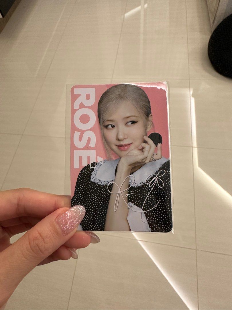 Oreo BlackPink Collectible Card - Rose - with free card sleeve, Hobbies ...