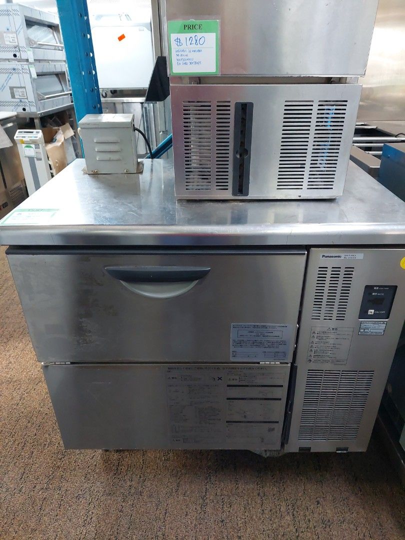 Panasonic Flake Ice Machine, 900mm x 600mm x 940mmh, Capacity : 150 kgs ...