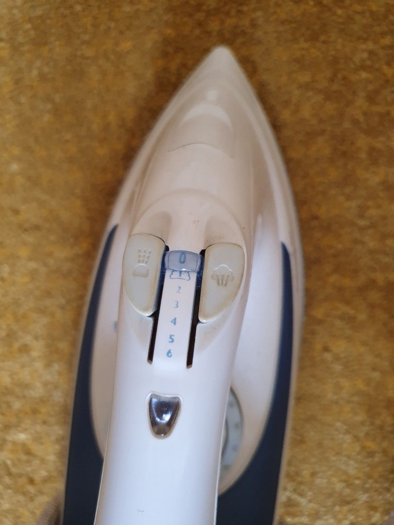 Philips iron (more than 10 years old), TV & Home Appliances, Irons ...