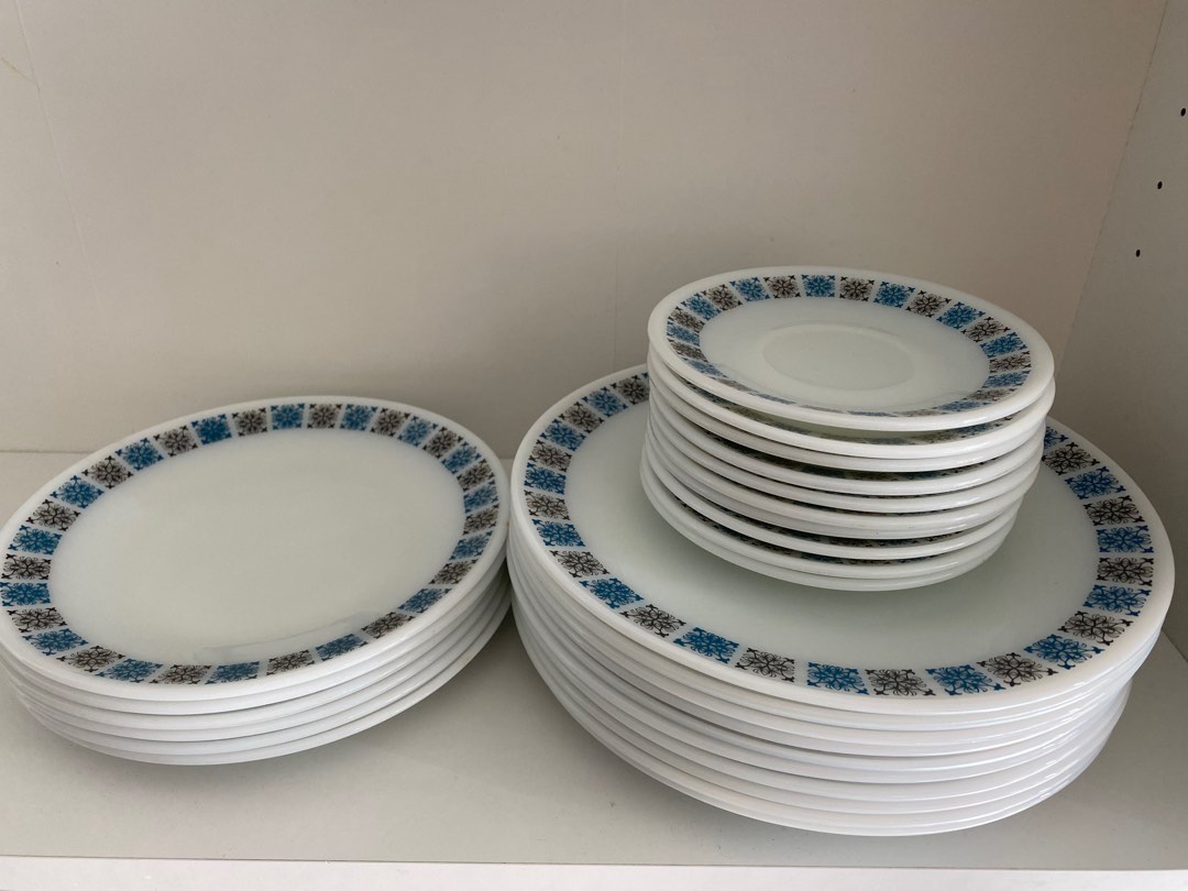 Pyrex Plate Chelsea Pattern Vintage, Furniture & Home Living ...