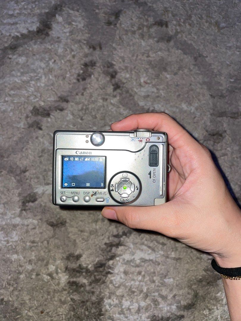 Rare Canon IXUS V3 Digicam, Photography, Cameras on Carousell