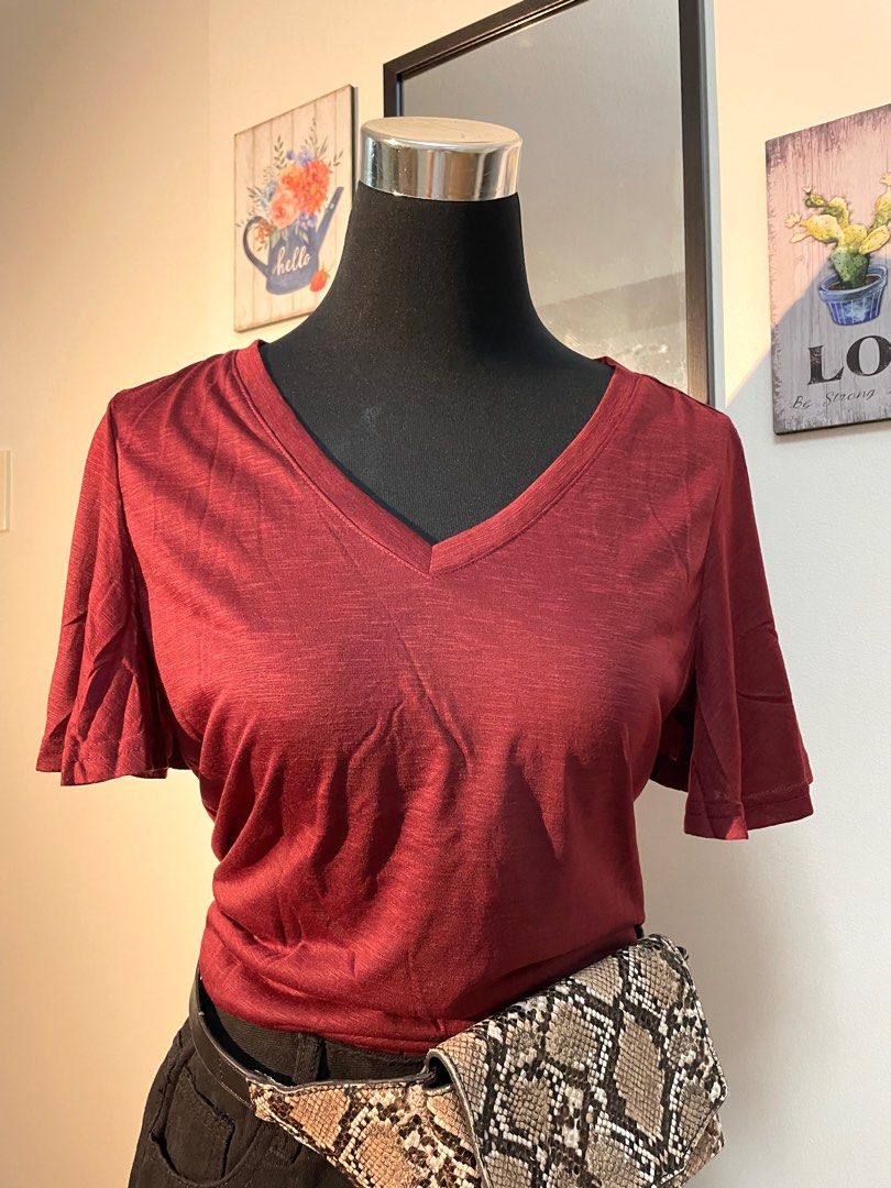 Red Top, Women's Fashion, Tops, Blouses on Carousell