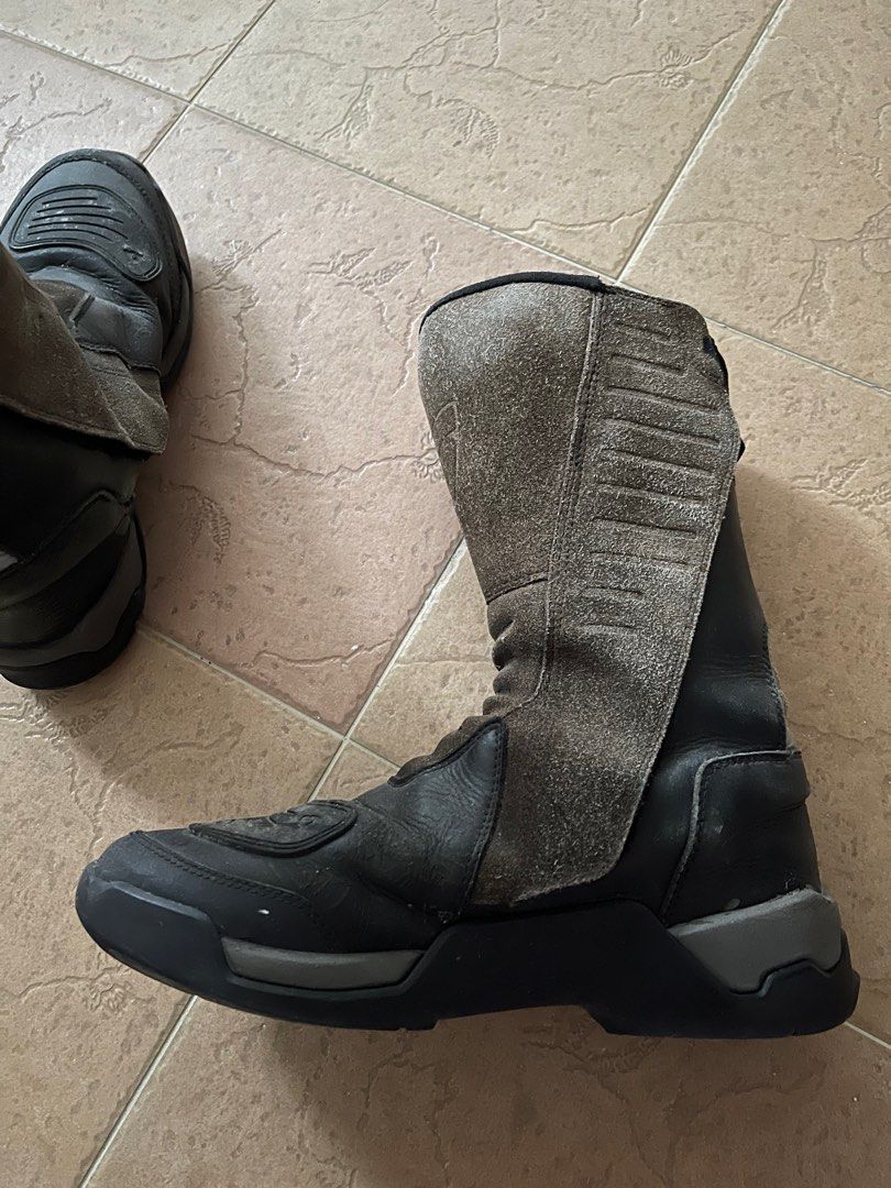 Revit Riding Boots, Motorcycles, Motorcycle Apparel on Carousell