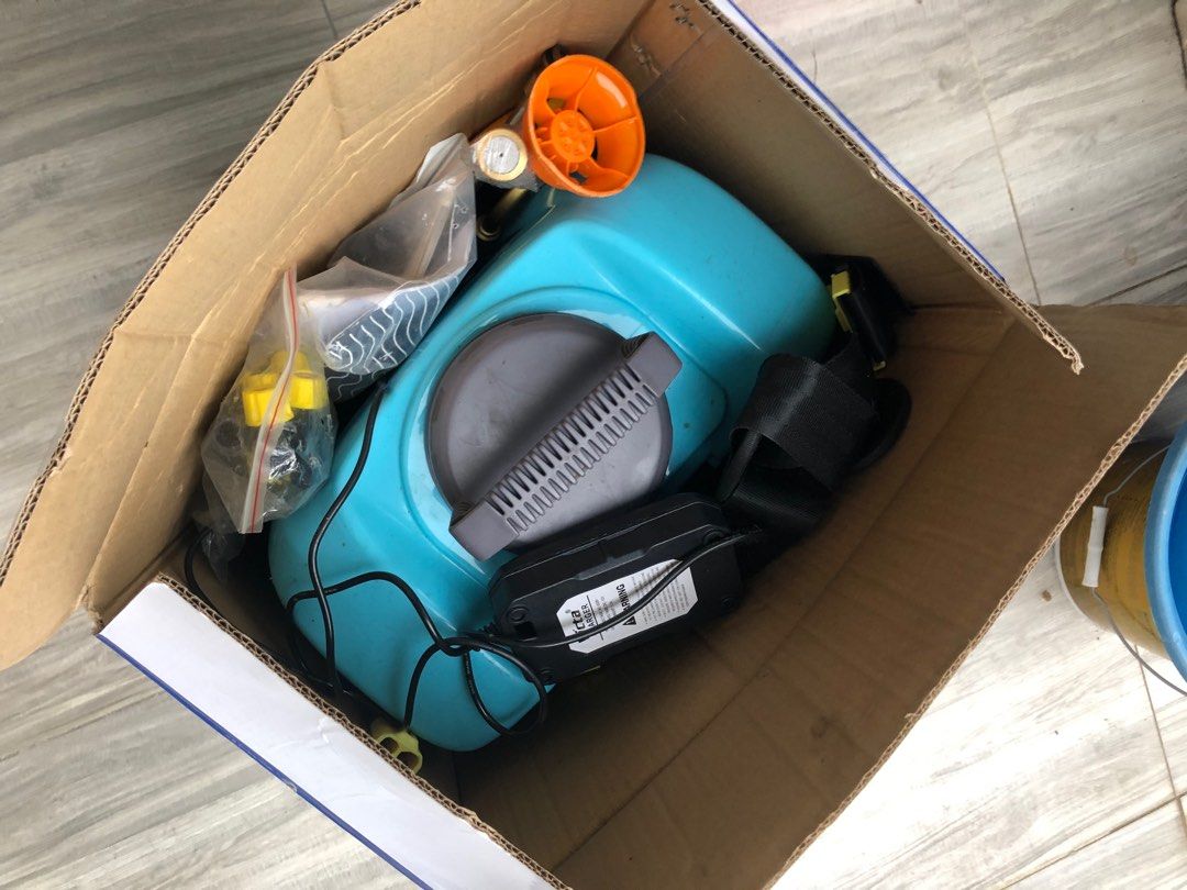 Tangki pam racun bateri, Furniture & Home Living, Gardening, Gardening ...