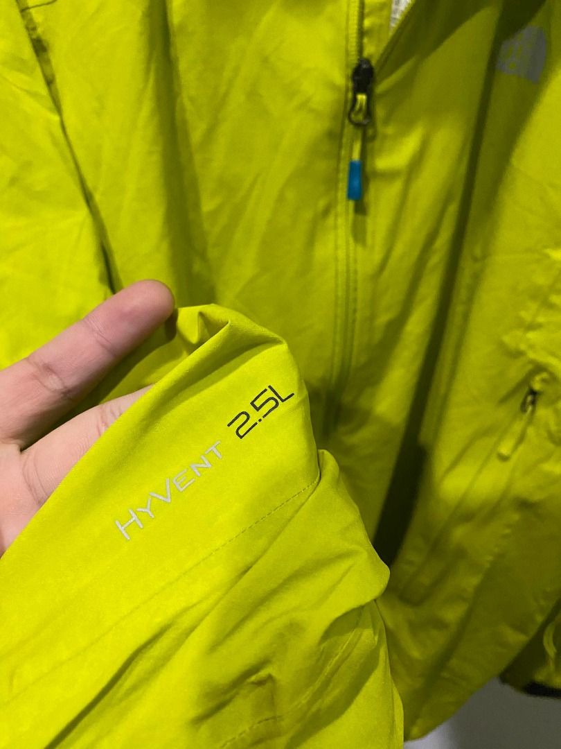 The North Face Summit Series HyVent 2.5L, Men's Fashion, Coats, Jackets ...