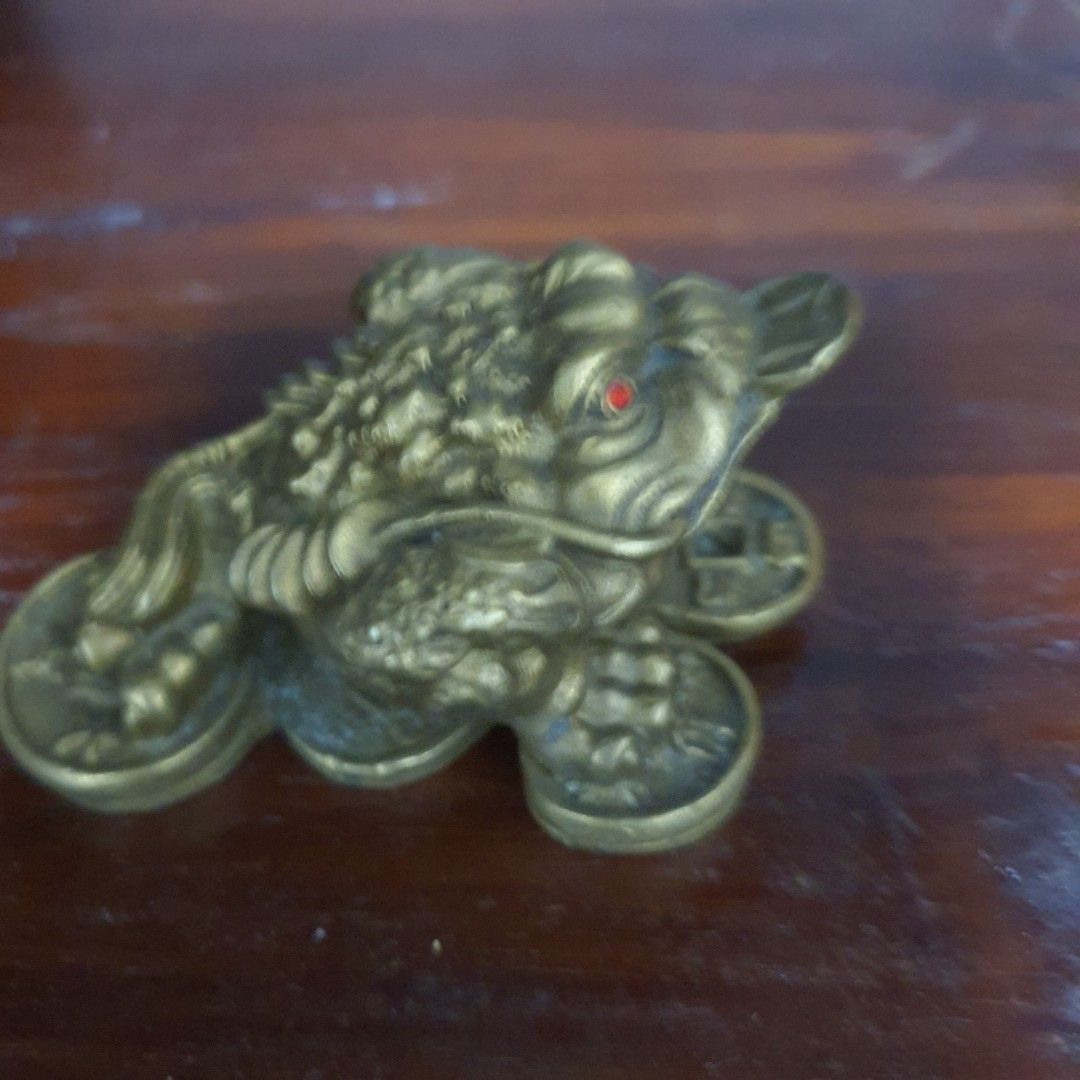 Three legged frog, Hobbies & Toys, Memorabilia & Collectibles ...