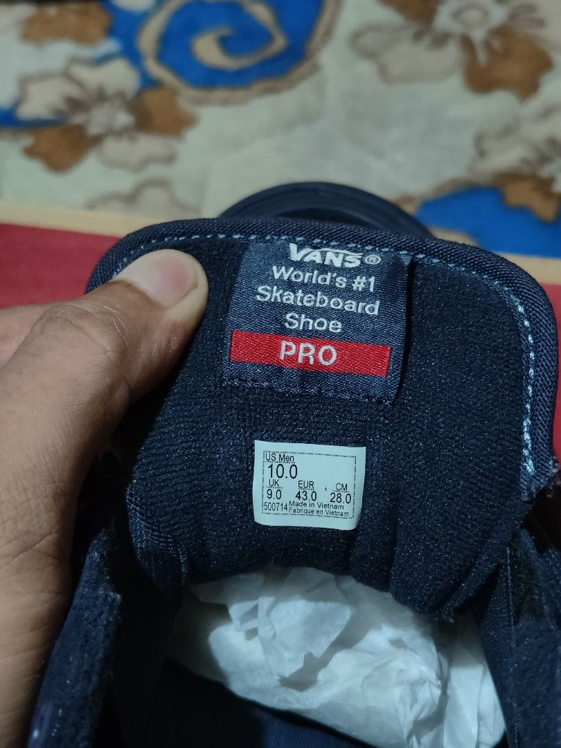 Vans Rowan Pro Original, Fesyen Pria, Sepatu , Sneakers di Carousell